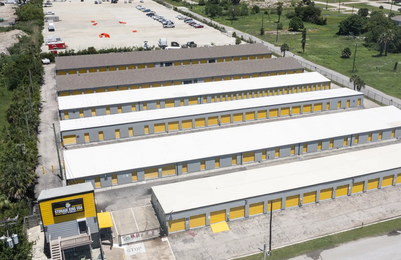 Self Storage in Midtown Galveston, TX | Storage King USA