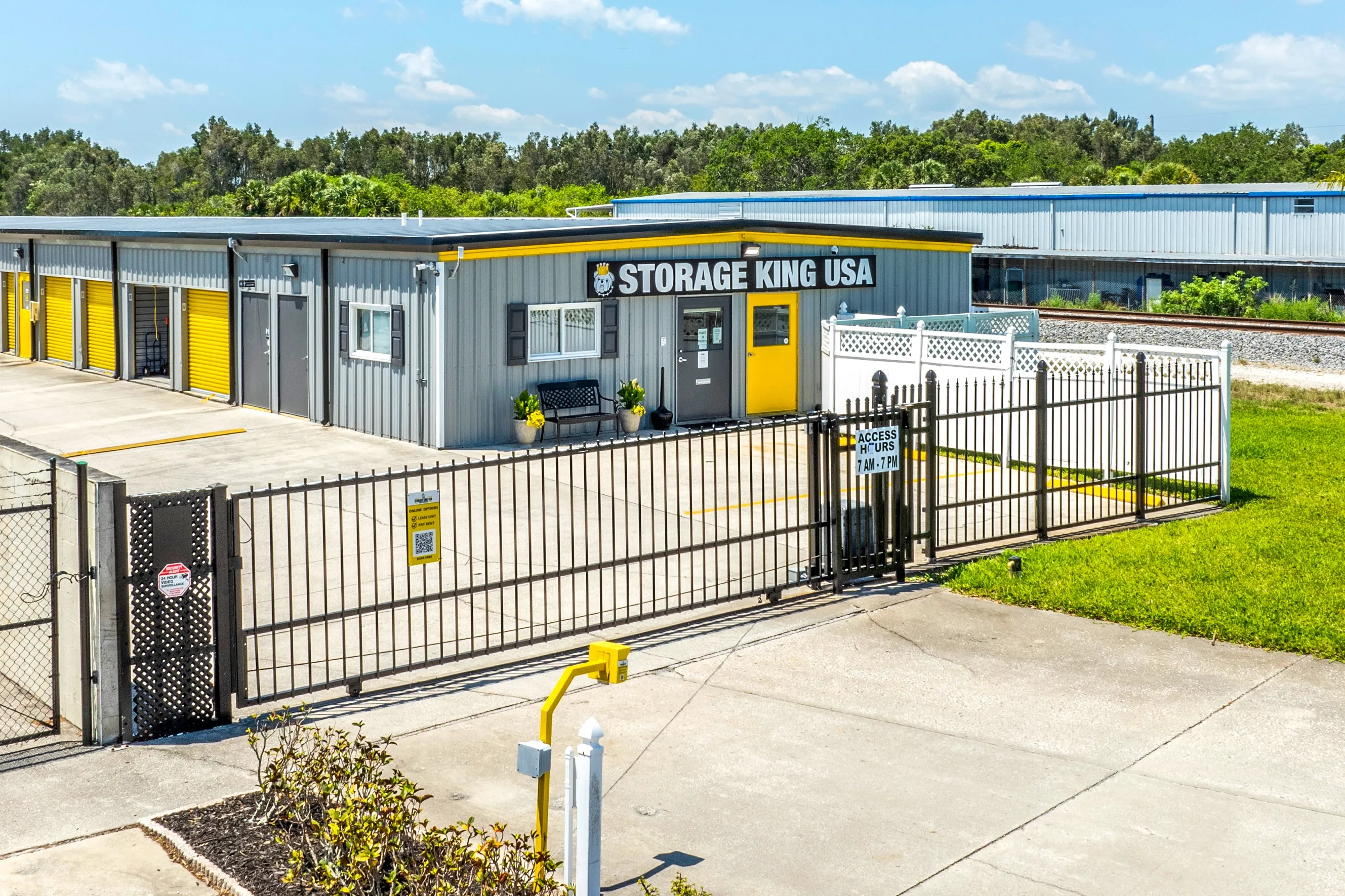 Affordable Self Storage in Micco Road | Storage King USA